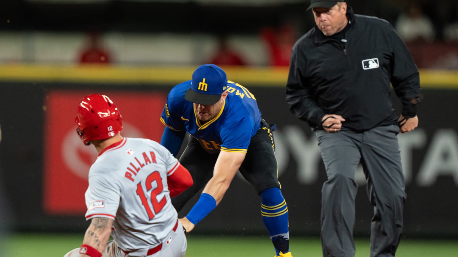 Andrés Muñoz atarpa a Pillar y logra el salvado | 31/05/2024 | Los ...