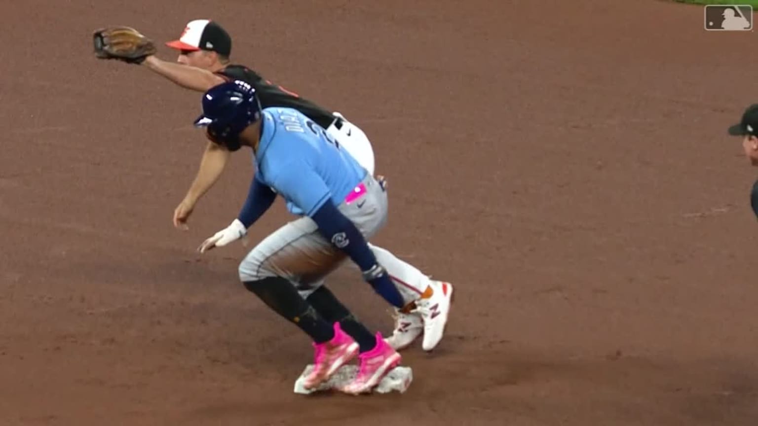 Yandy Díaz is out at second after replay review | 05/08/2023 ...