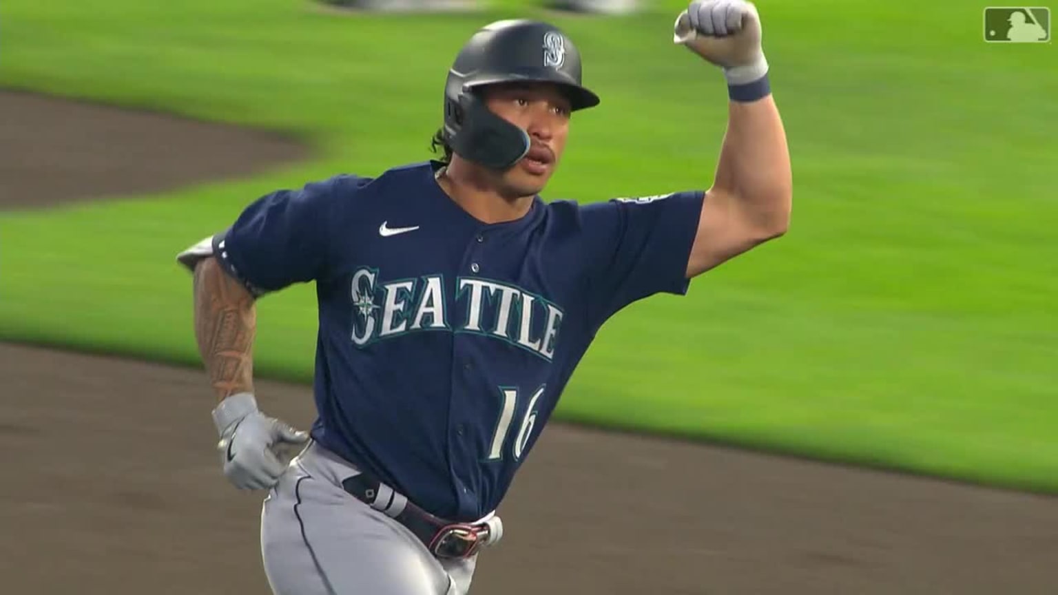 Kolten Wong drills a pinch-hit go-ahead homer in 9th | 07/24/2023 ...