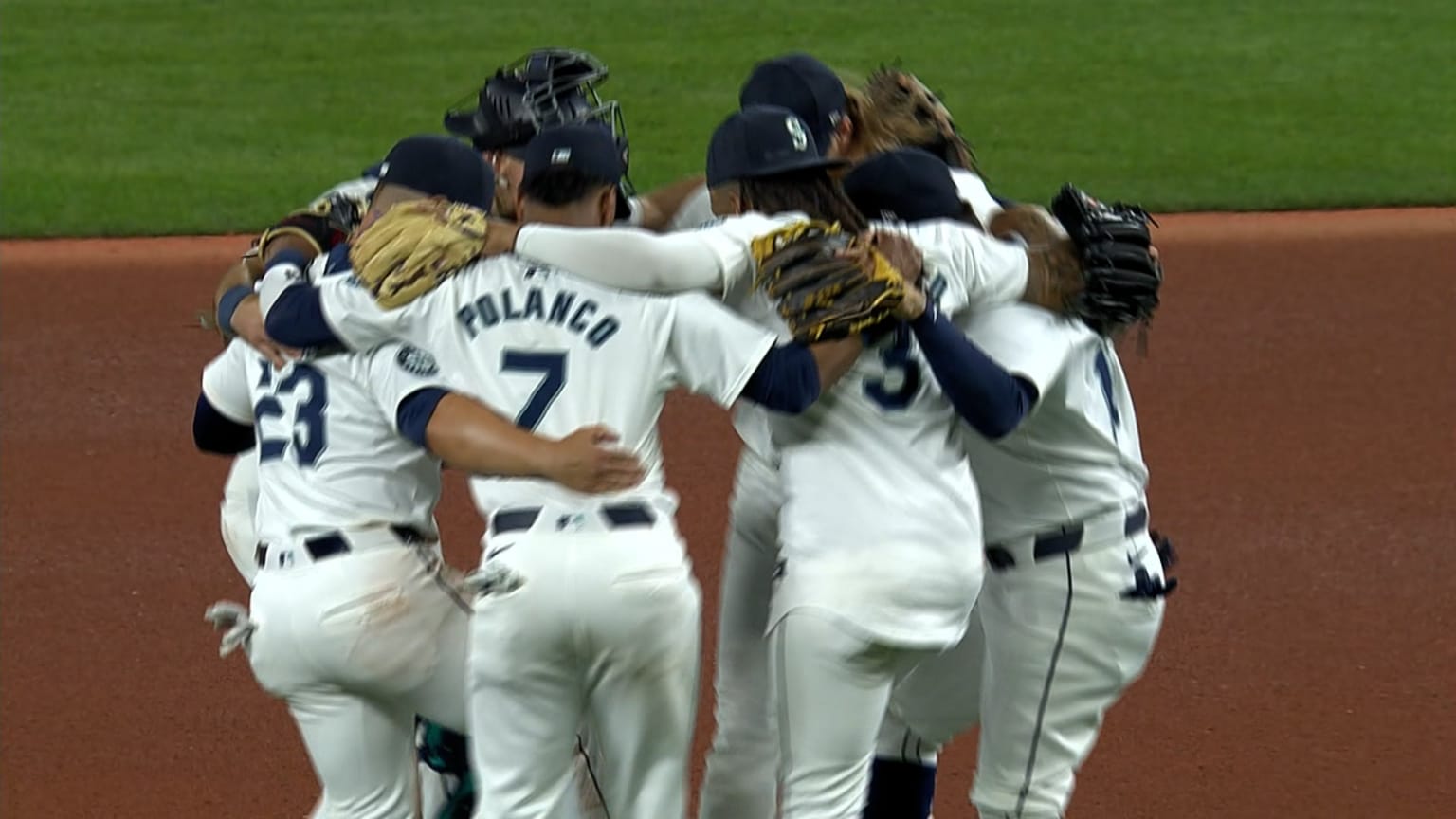 Ryne Stanek logra su primer salvado con los Marineros | 01/04/2024 ...