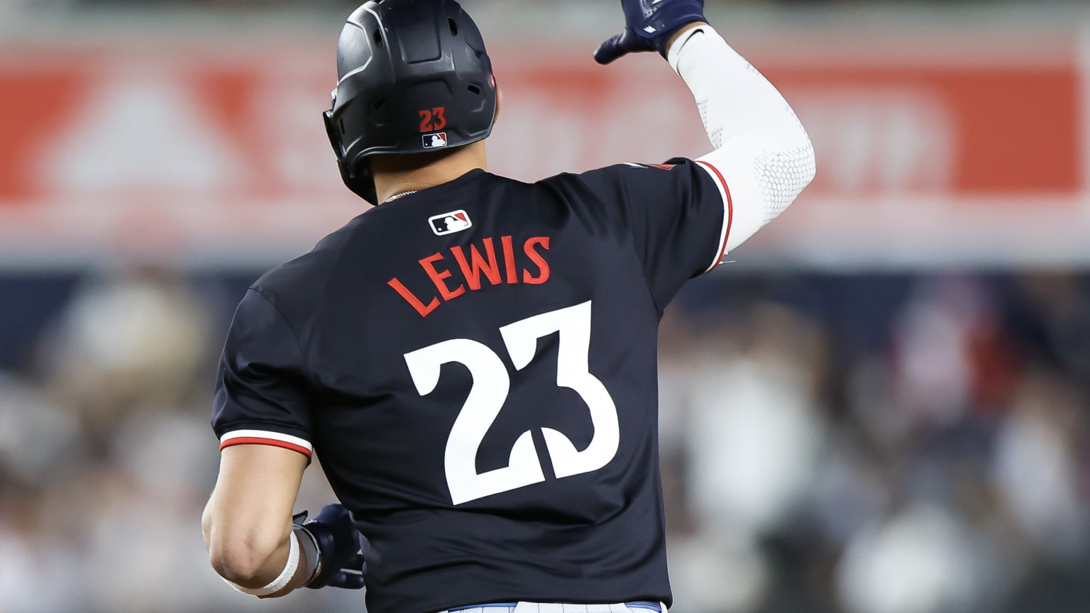 Royce Lewis' solo home run (3) | 06/05/2024 | MLB.com