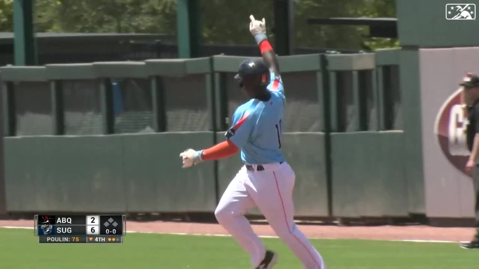 Hamilton crushes a two-run home run to right field | 07/19/2023 ...