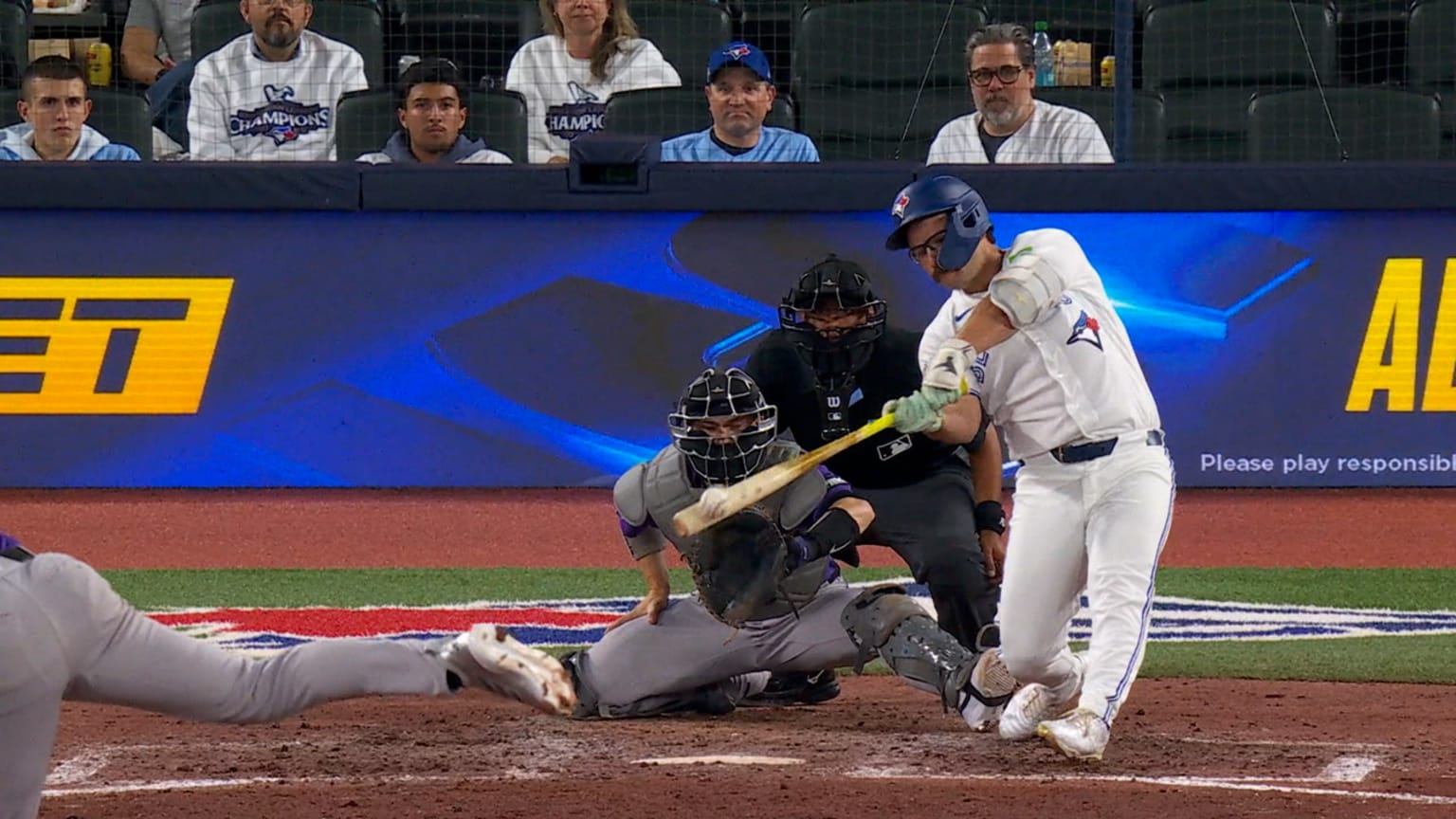 Davis Schneider's two-run home run (1) | 03/30/2026 | Toronto Blue Jays