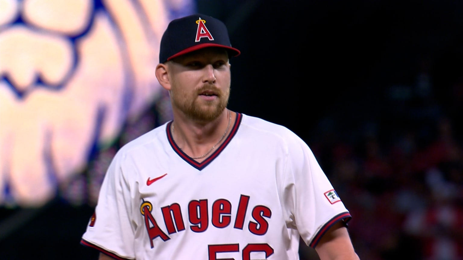 Ryan Zeferjahn sale ileso en la 6ta | 12/07/2025 | Los Angels de Los ...