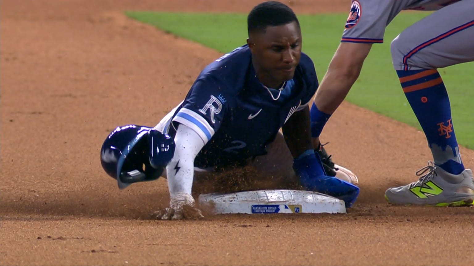 Tyler Tolbert is out at second after review | 07/11/2025 | Chicago Cubs