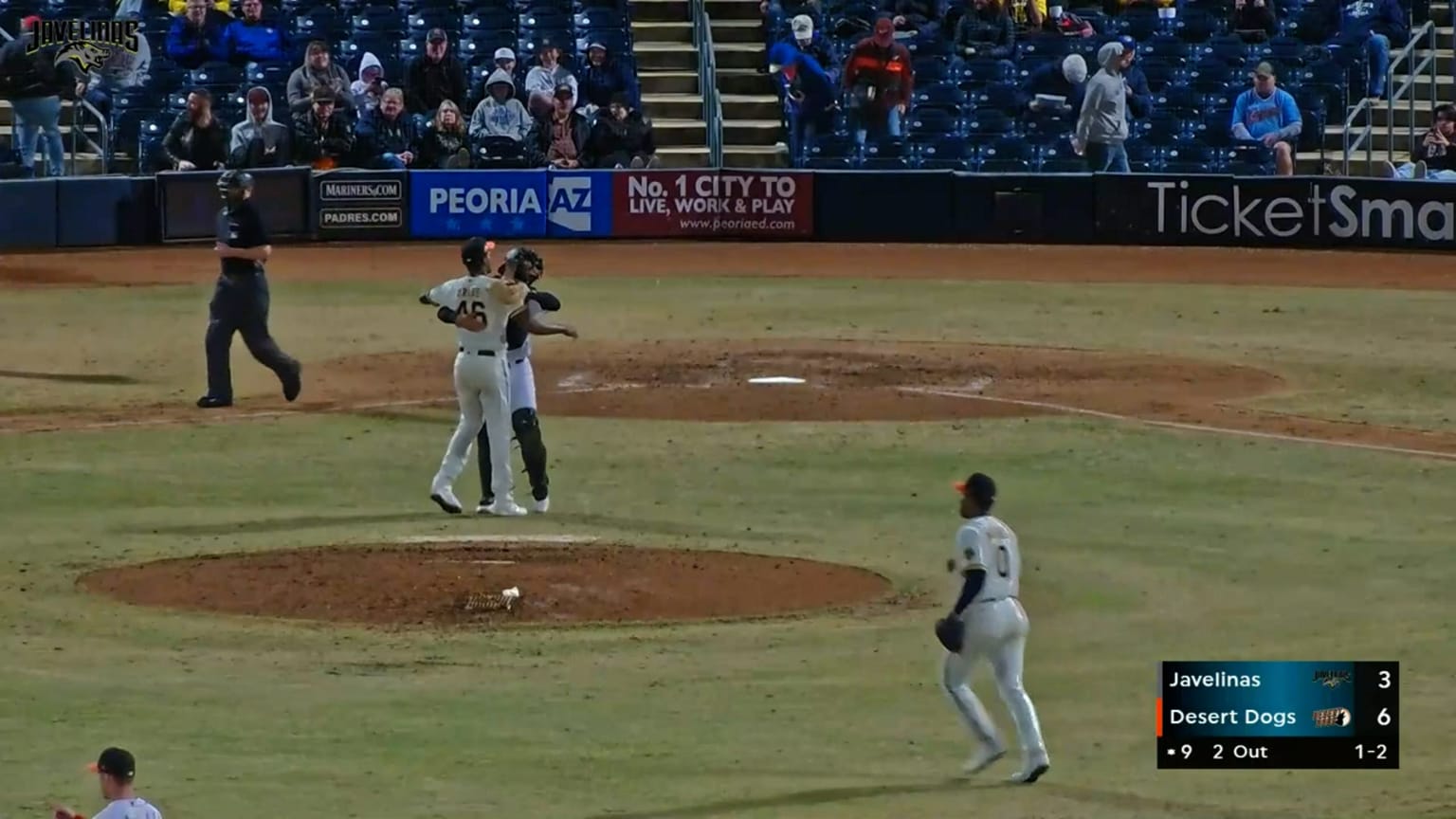 Abner Uribe strikes out the side | 11/12/2022 | Milwaukee Brewers