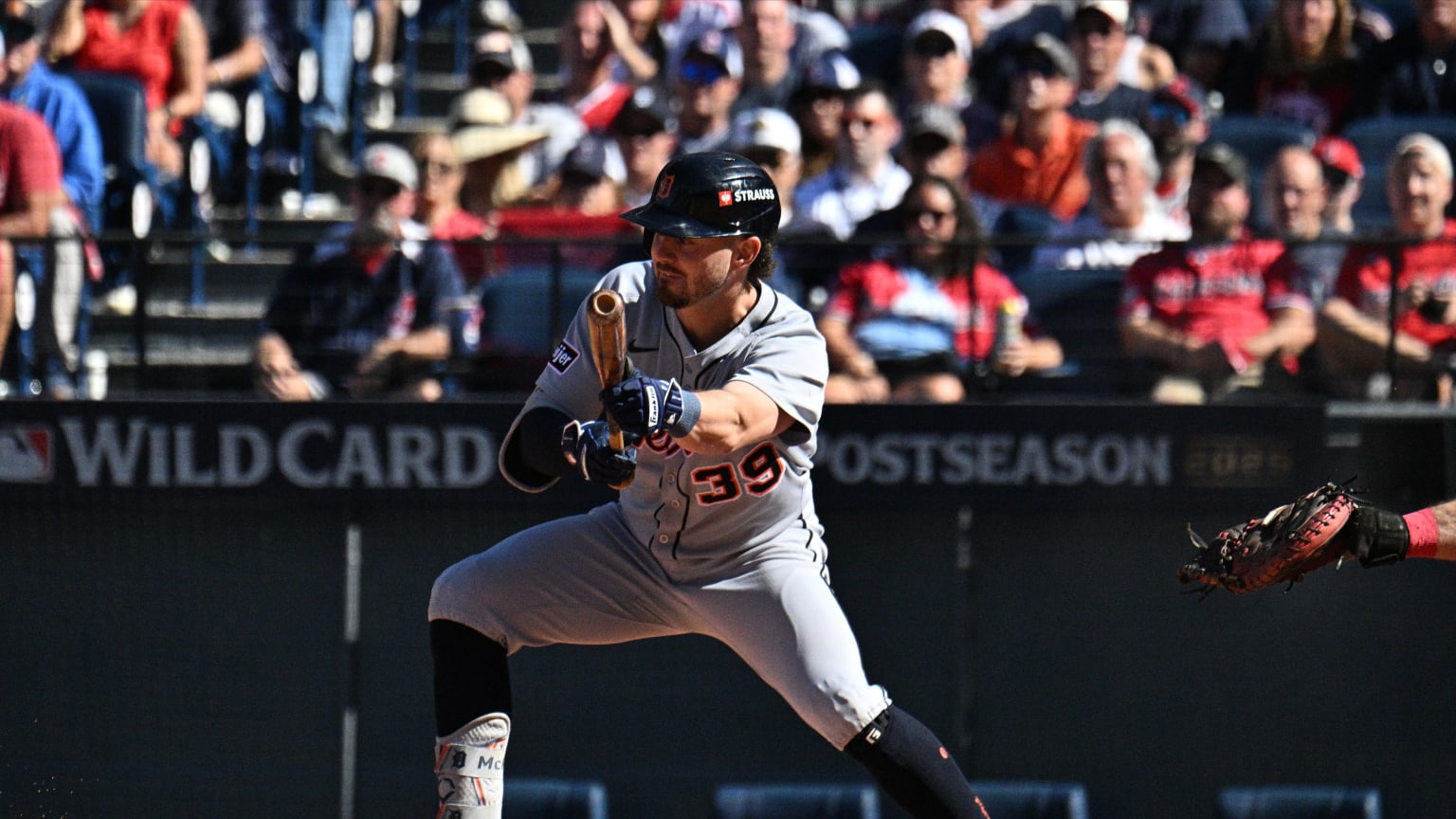 Zach McKinstry's go-ahead sacrifice bunt | 09/30/2025 | MLB.com