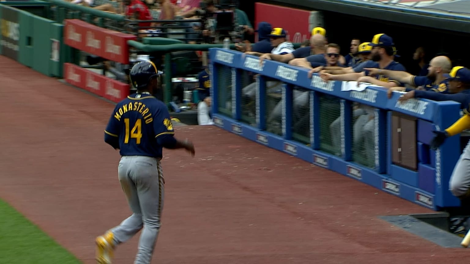 Joey Wiemer hits a sac fly | 06/25/2023 | Milwaukee Brewers