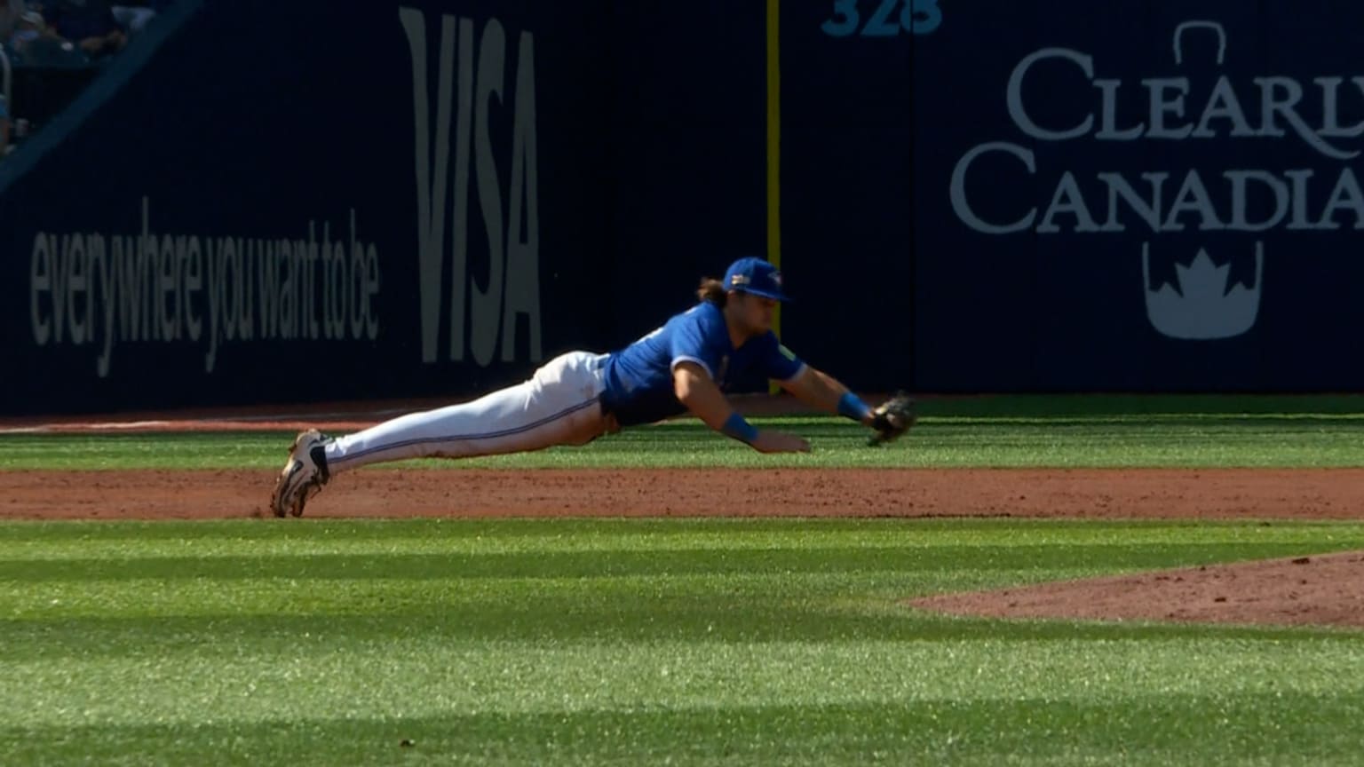 Addison Barger's great diving play | 09/11/2025 | Toronto Blue Jays