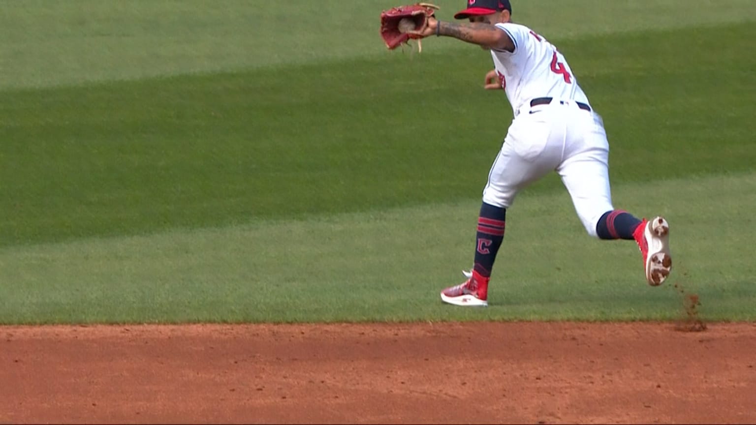 Brayan Rocchio's nice backhanded play | 10/12/2024 | MLB.com