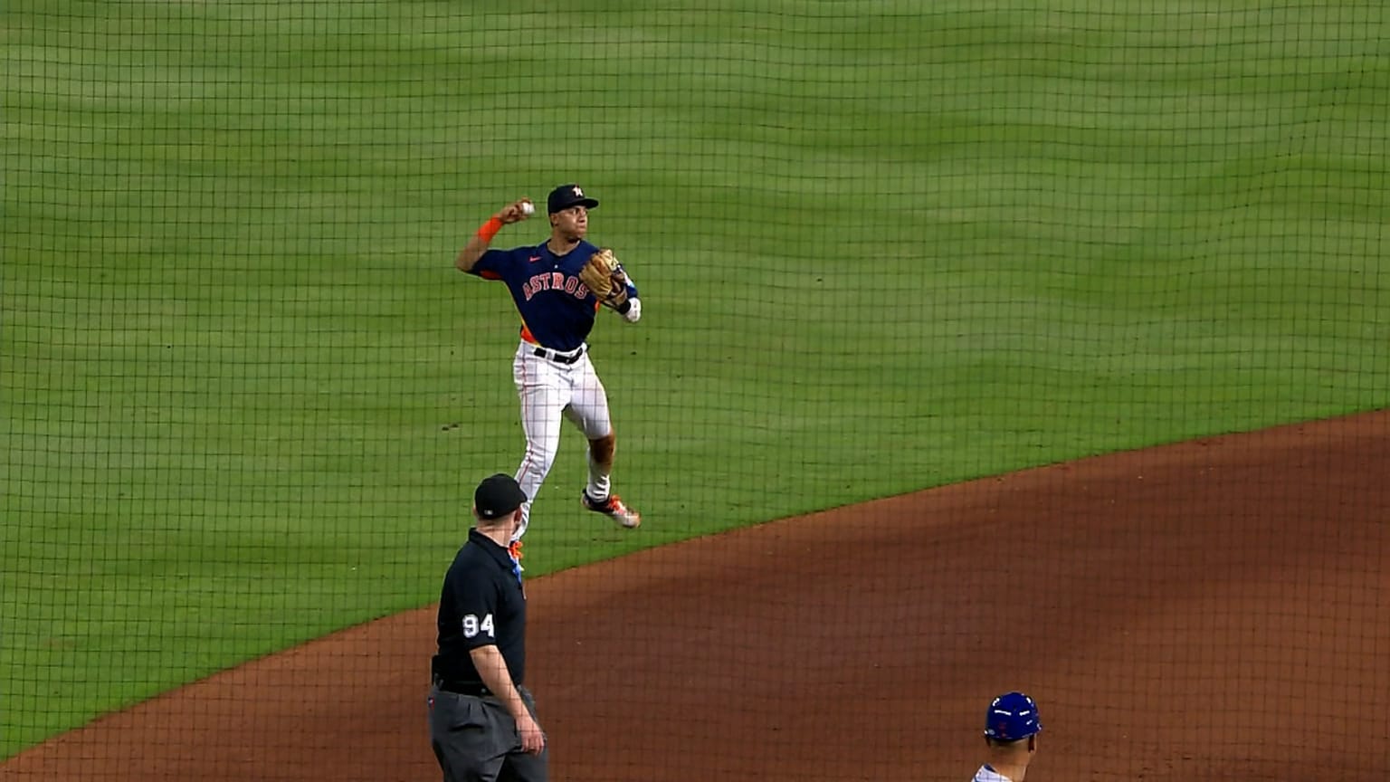 Jeremy Peña makes a stellar play at shortstop | 06/20/2023 | MLB.com