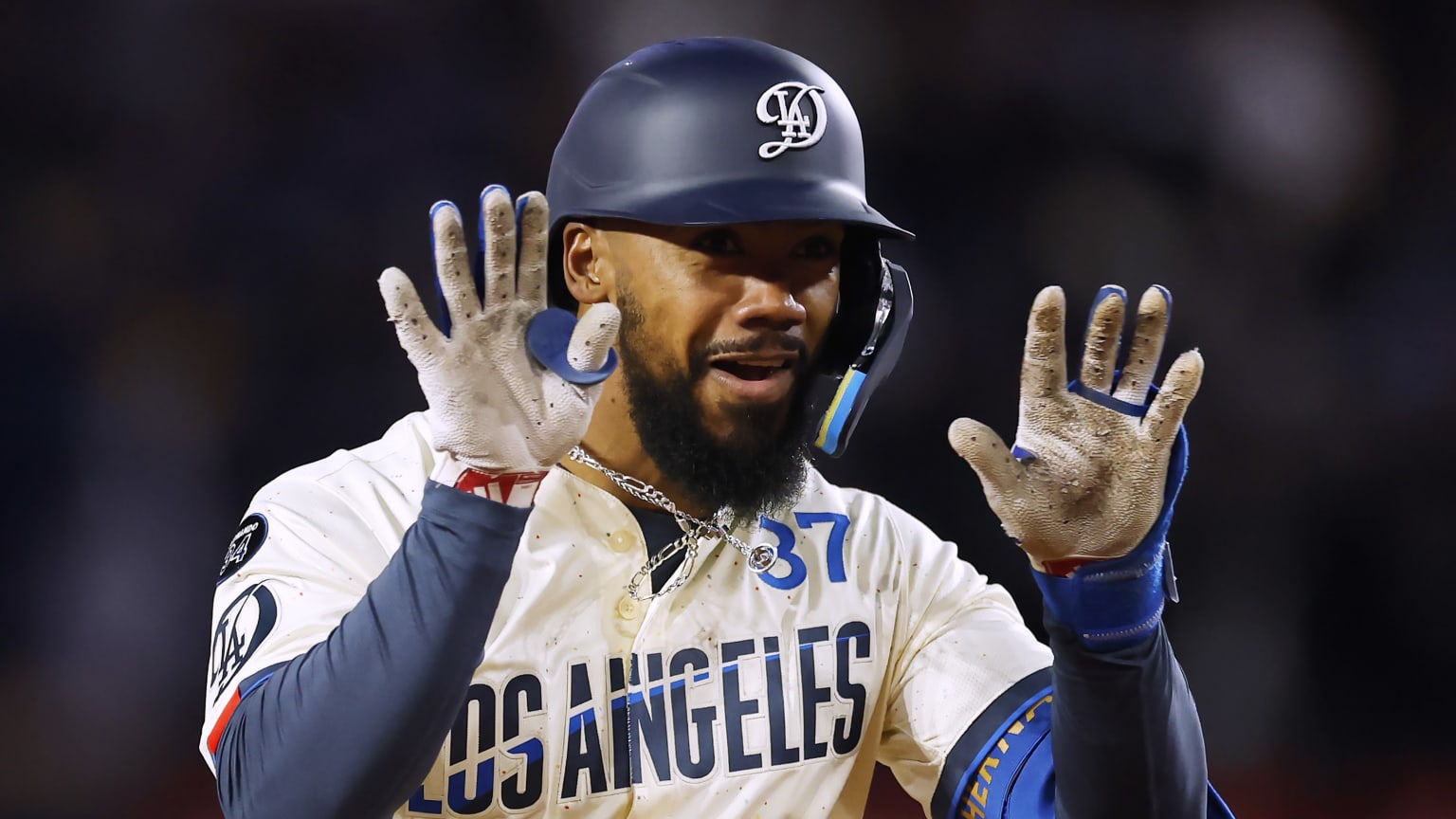 Dodgers score four runs in 8th | 04/26/2025 | Los Angeles Dodgers