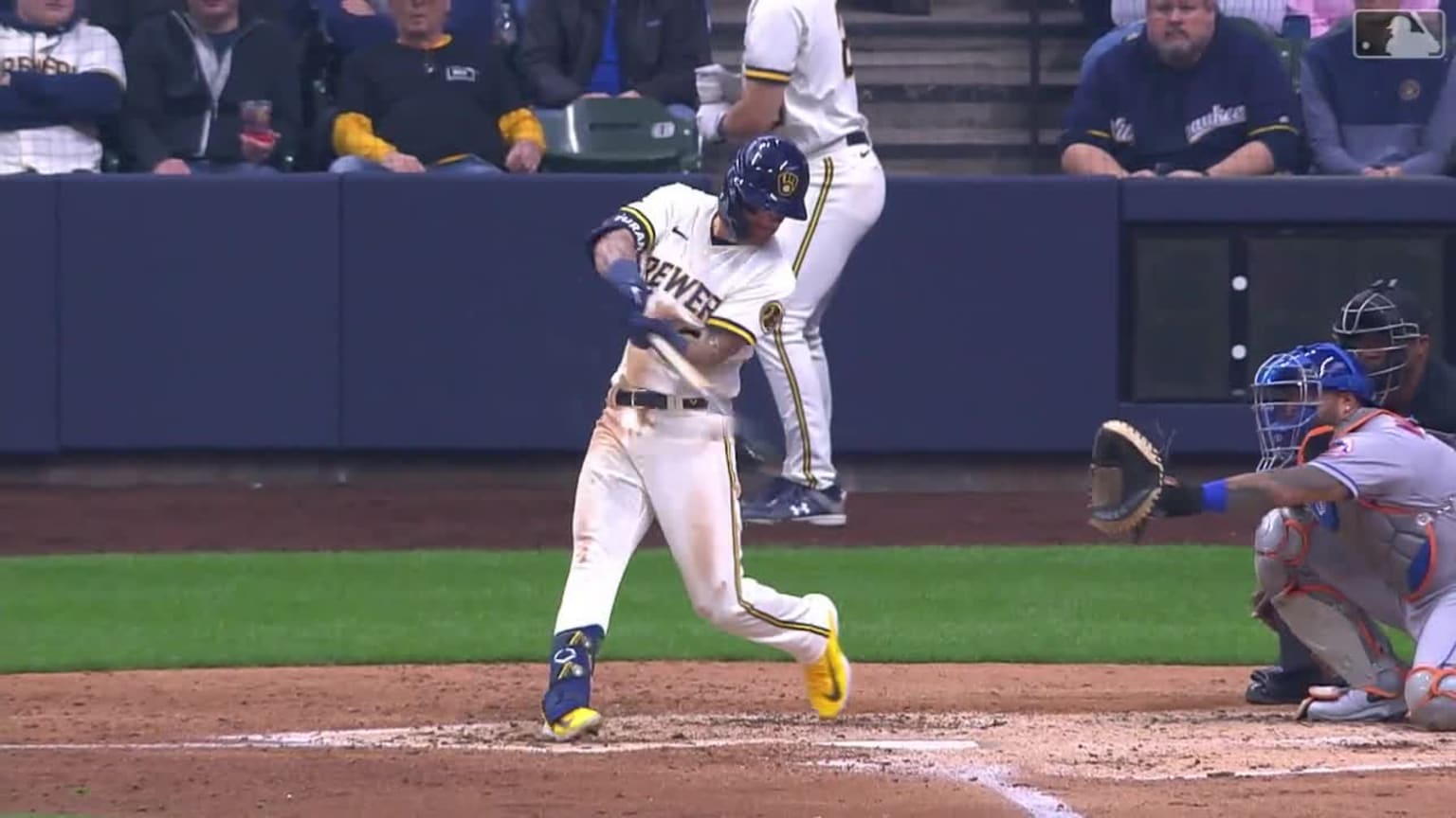 The Brewers score seven runs in the 5th inning | 04/03/2023 | Milwaukee ...