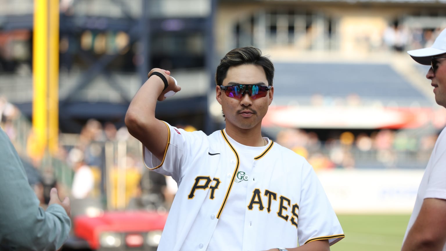 Min Woo Lee throws out first pitch | 06/10/2025 | Pittsburgh Pirates