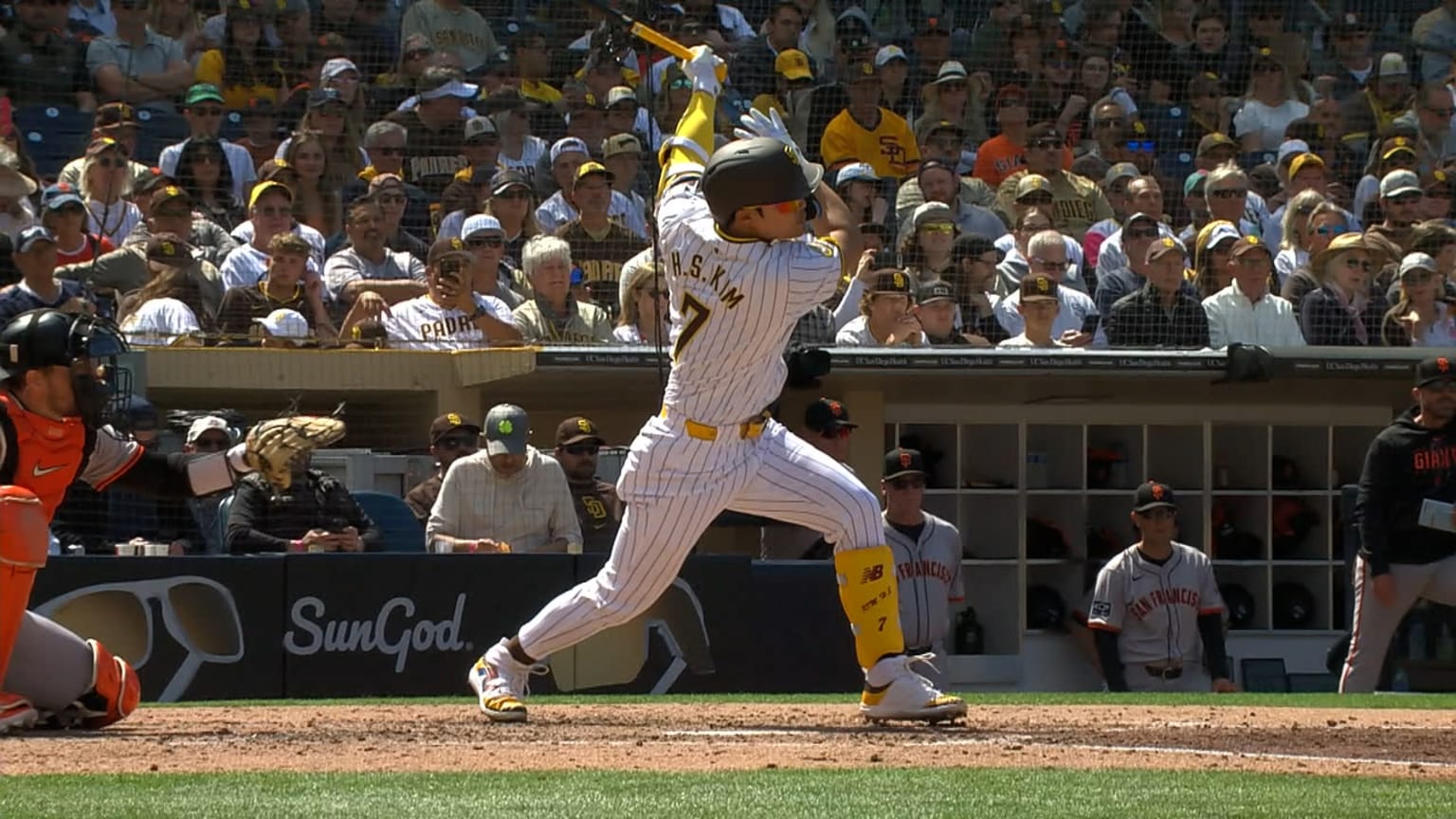 Korean player reel: Ha-Seong Kim | 03/28/2024 | San Diego Padres