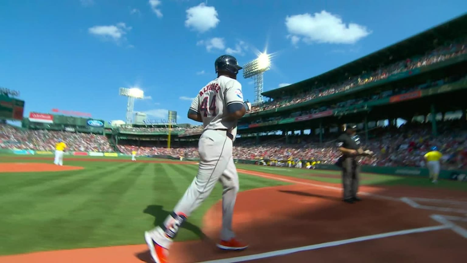 Yordan Álvarez pega HR solitario en la 1ra | 10/08/2024 | Los Astros de ...