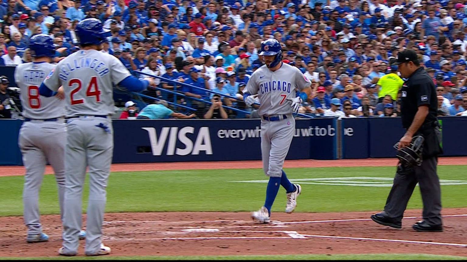 Dansby Swanson laces a three-run homer to left-center | 08/12/2023 ...