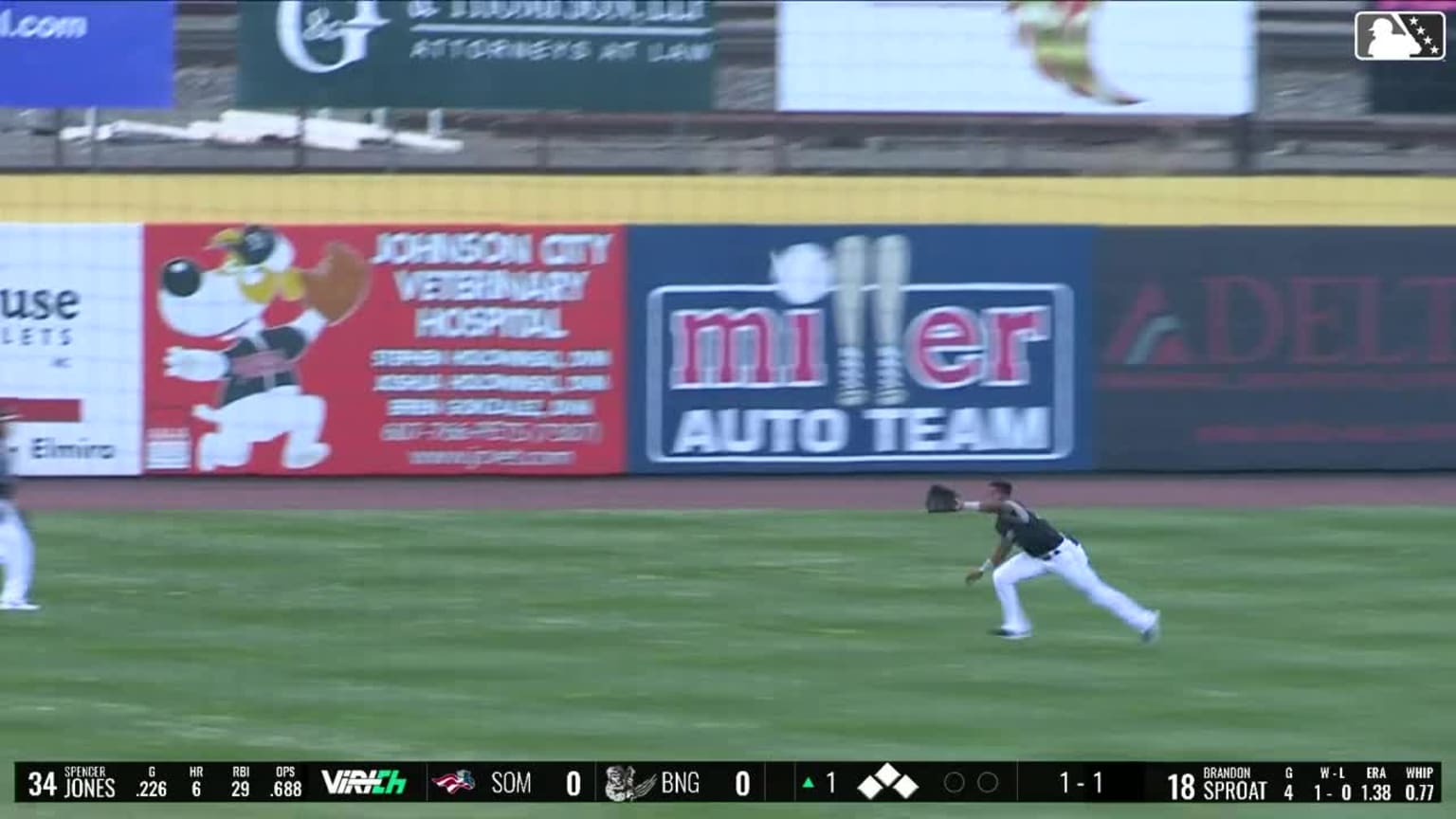 Omar De Los Santos makes a diving catch | 06/15/2024 | MLB.com