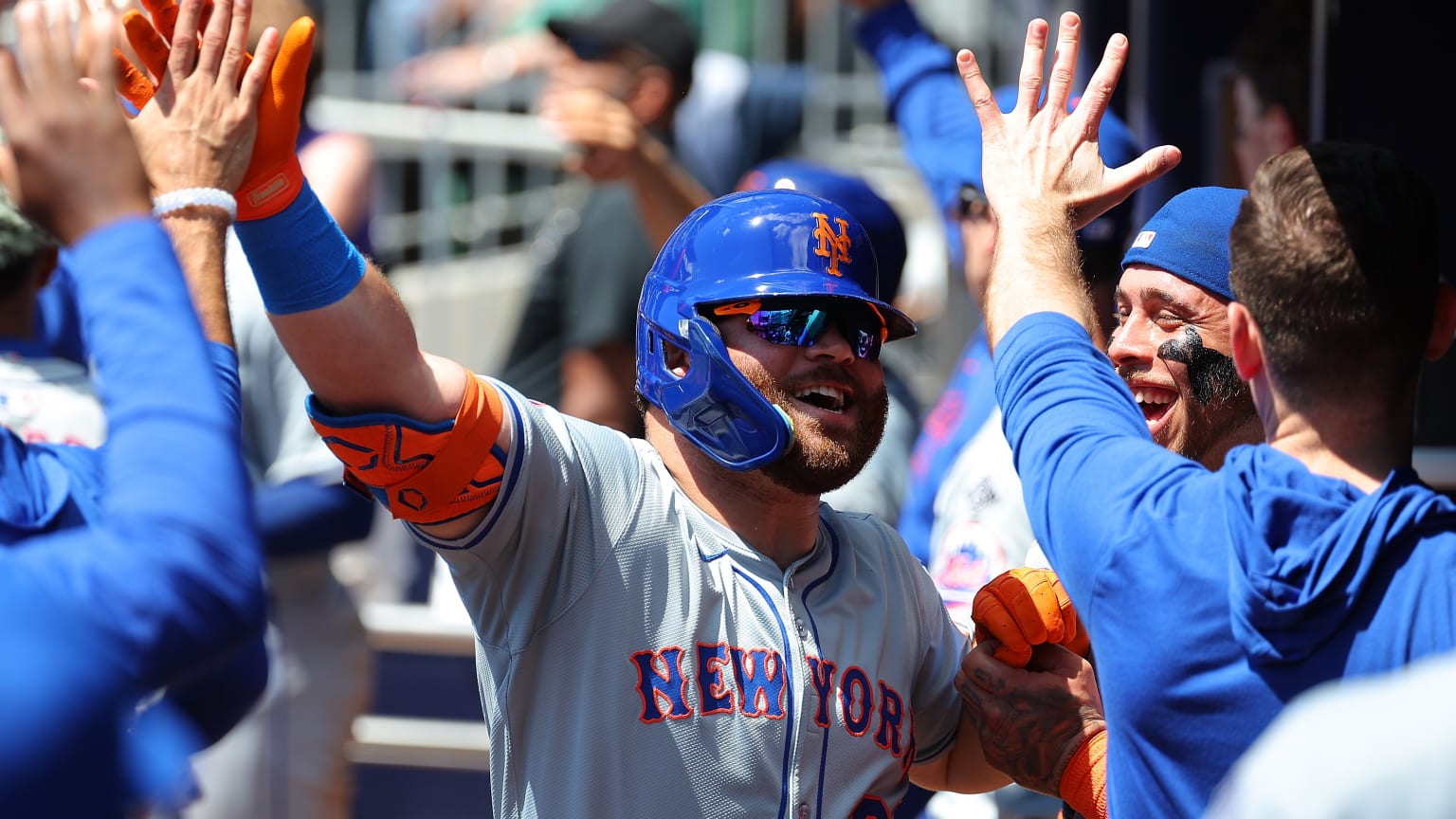 Mets score four runs in the 3rd inning | 04/11/2024 | New York Mets