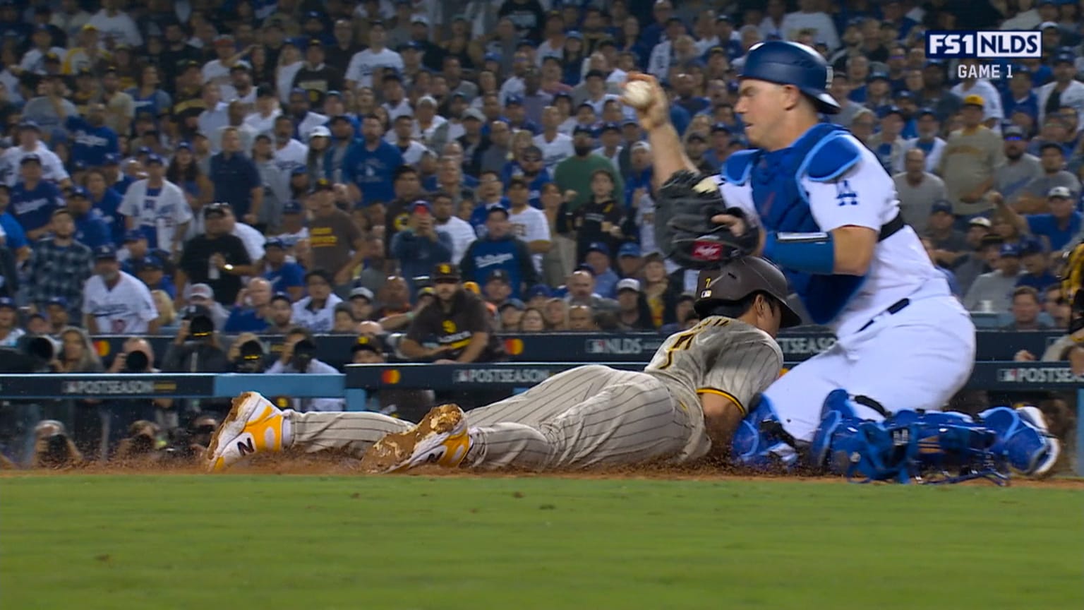Austin Nola's lifts a sacrifice fly to left field | 10/11/2022 | San ...