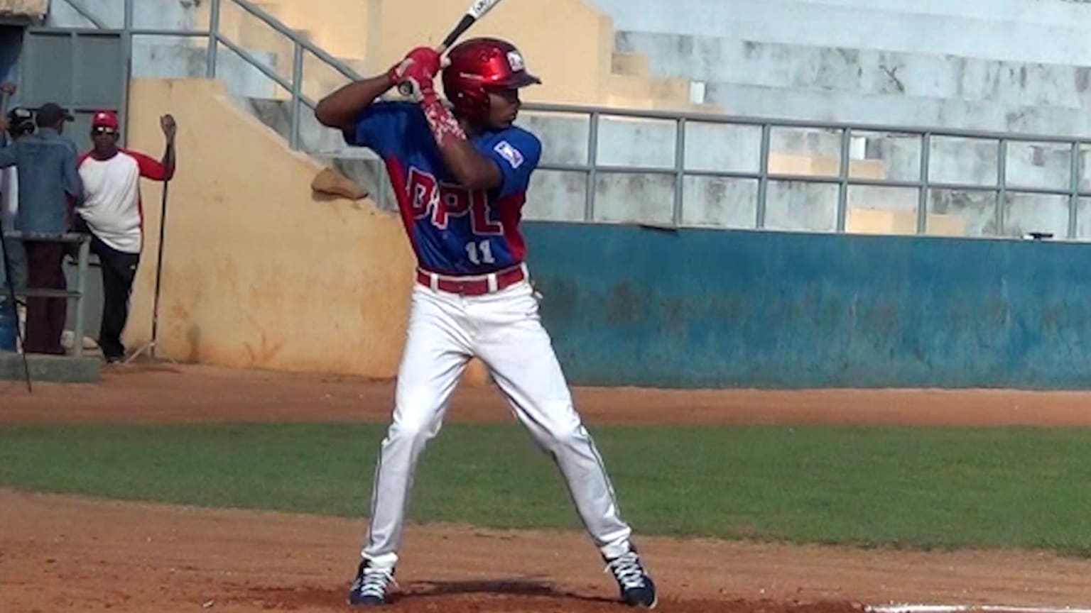 Top International Prospects: Esmil Valencia, OF | 09/29/2022 | MLB.com