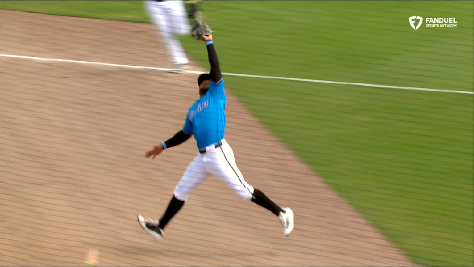 Heriberto Hernandez's nice snag | 03/16/2025 | Miami Marlins