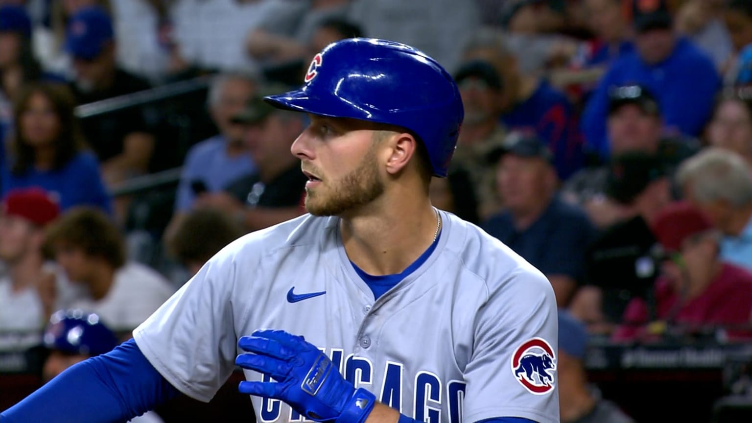 Michael Busch drives home Cody Bellinger on a single | 04/17/2024 ...