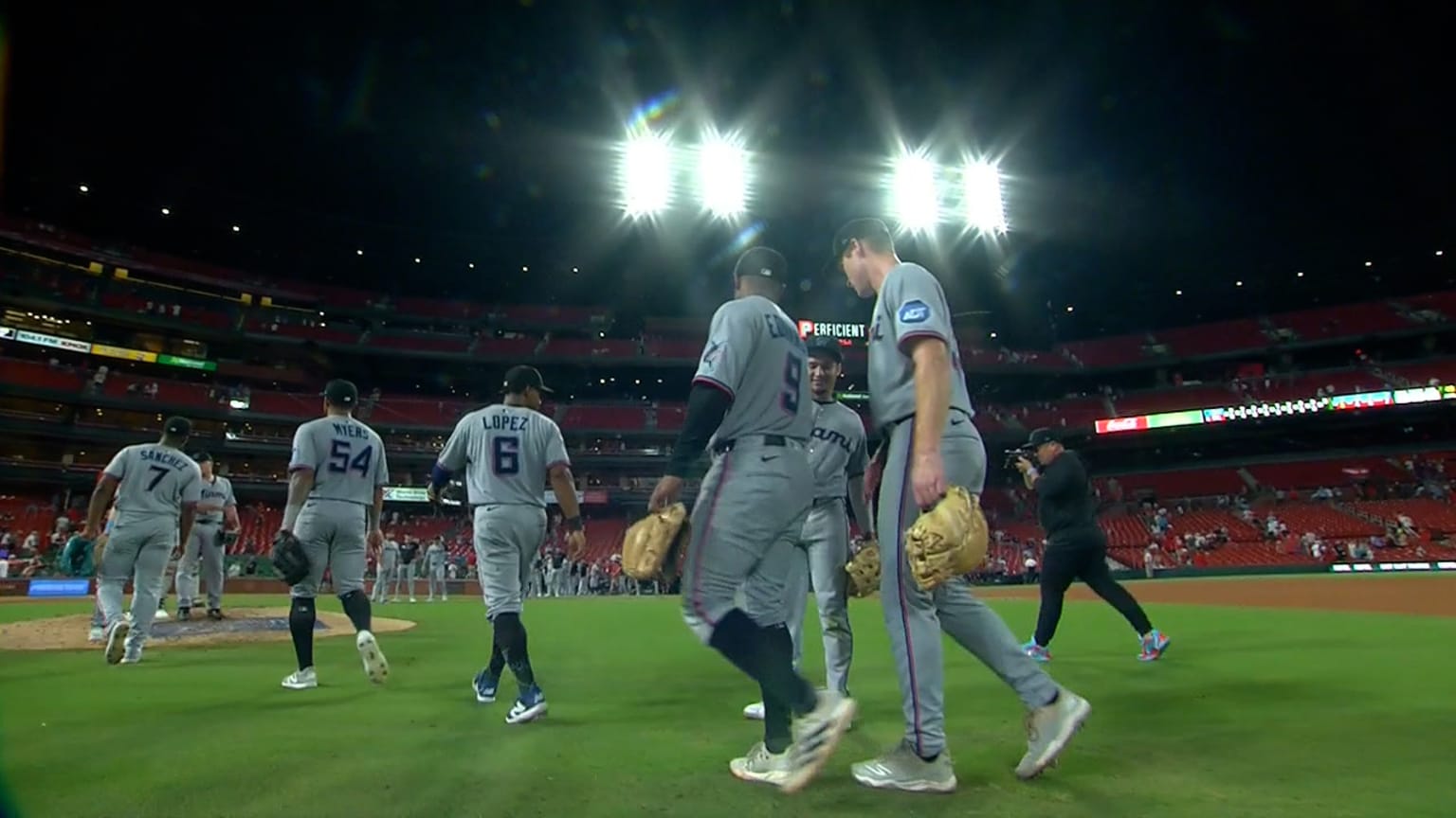 Valente Bellozo secures the Marlins' win, 5-0 | 07/29/2025 | Miami Marlins