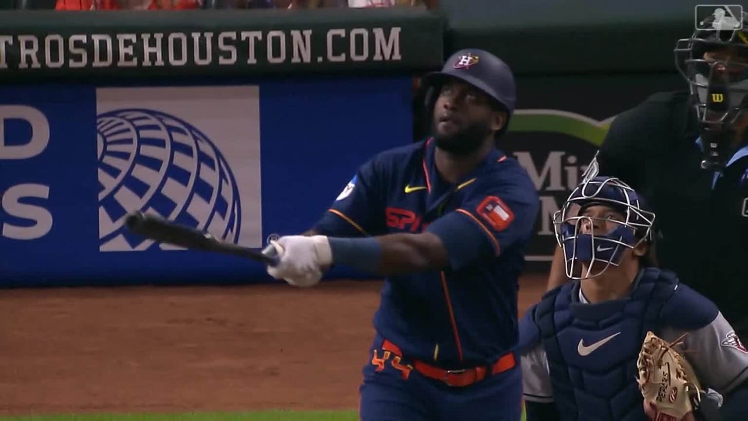 Yordan Alvarez hits a three-run homer to right field | 07/31/2023 | MLB.com