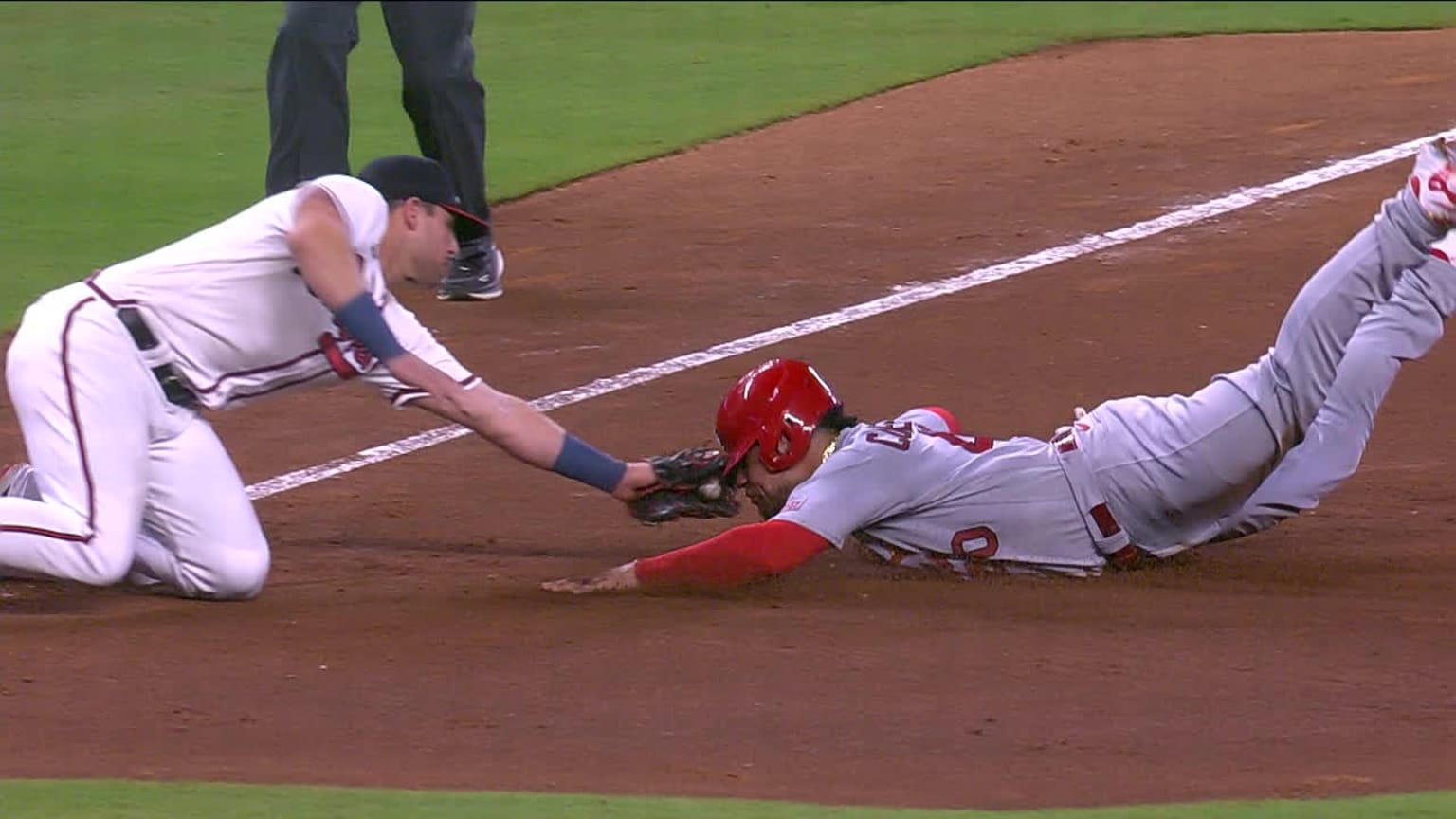 Sean Murphy nabs Willson Contreras trying to steal | 09/06/2023 ...