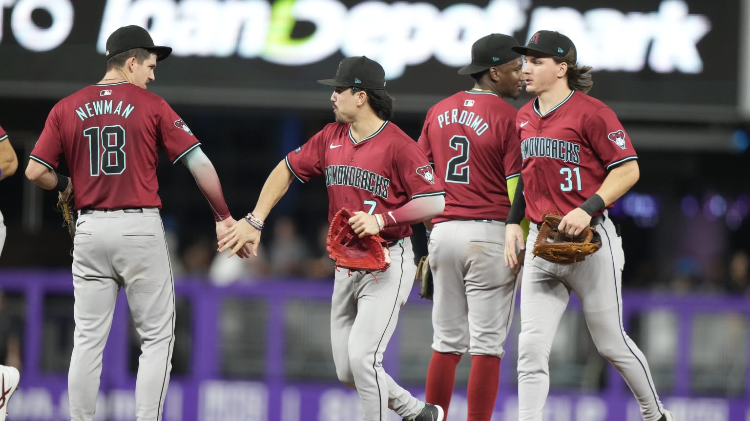 D-backs sellan triunfo 3-1 tras revisión en video | 20/08/2024 | Los D ...