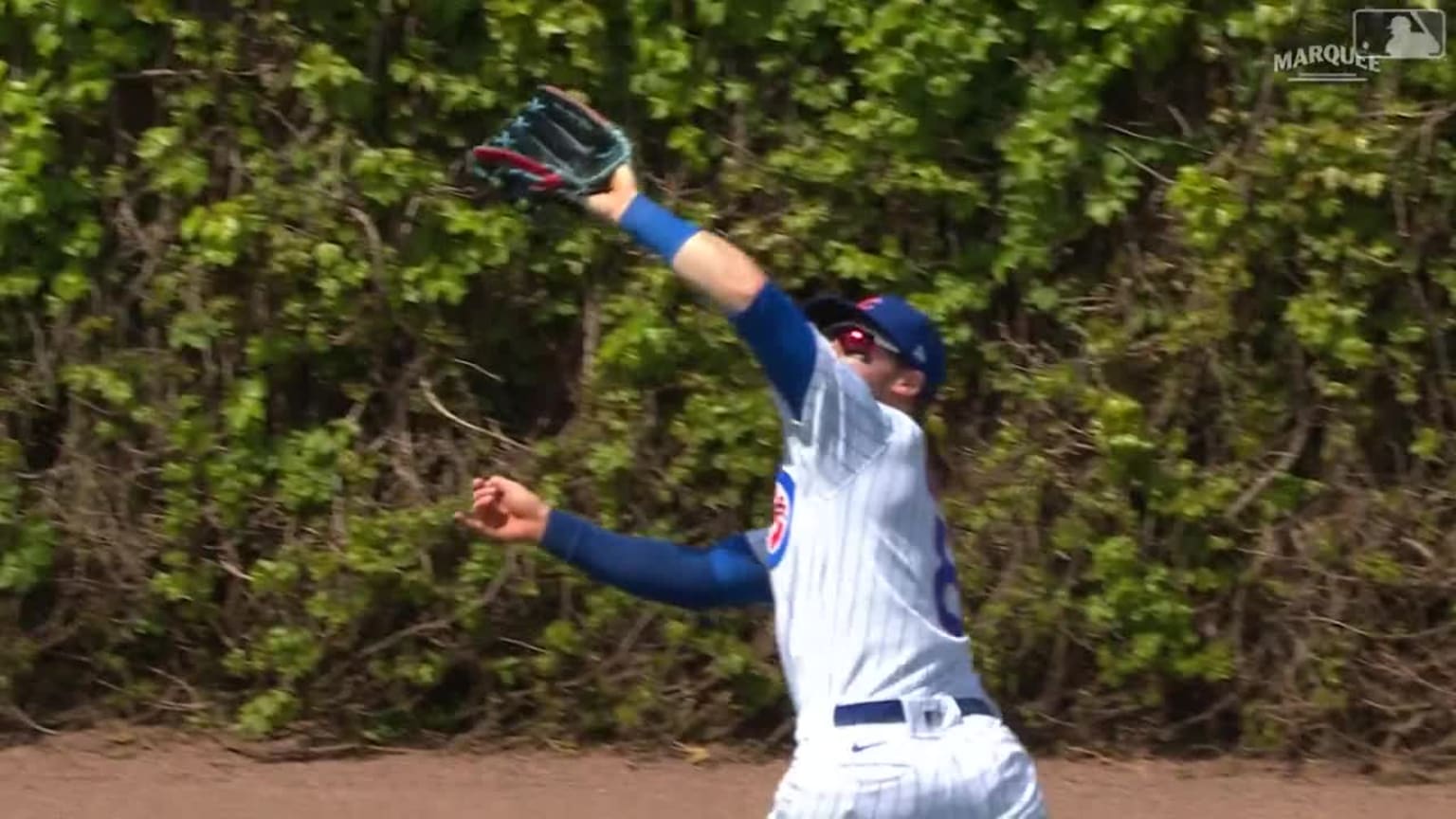 Ian Happ makes a great running catch in the 4th | 05/05/2023 | Chicago Cubs