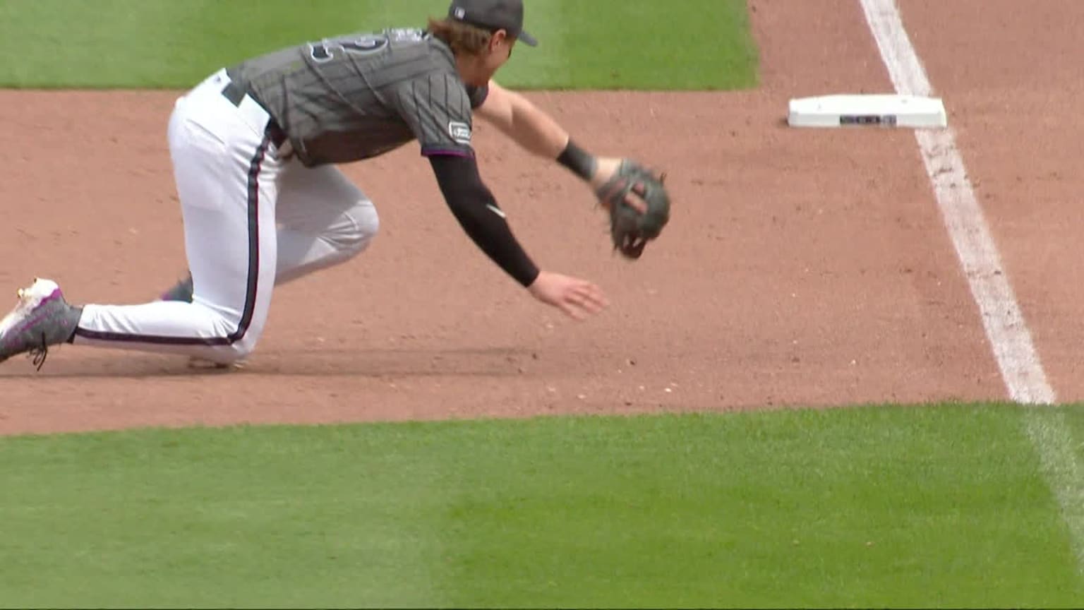 Brett Baty's smooth sliding stop | 05/25/2024 | New York Mets