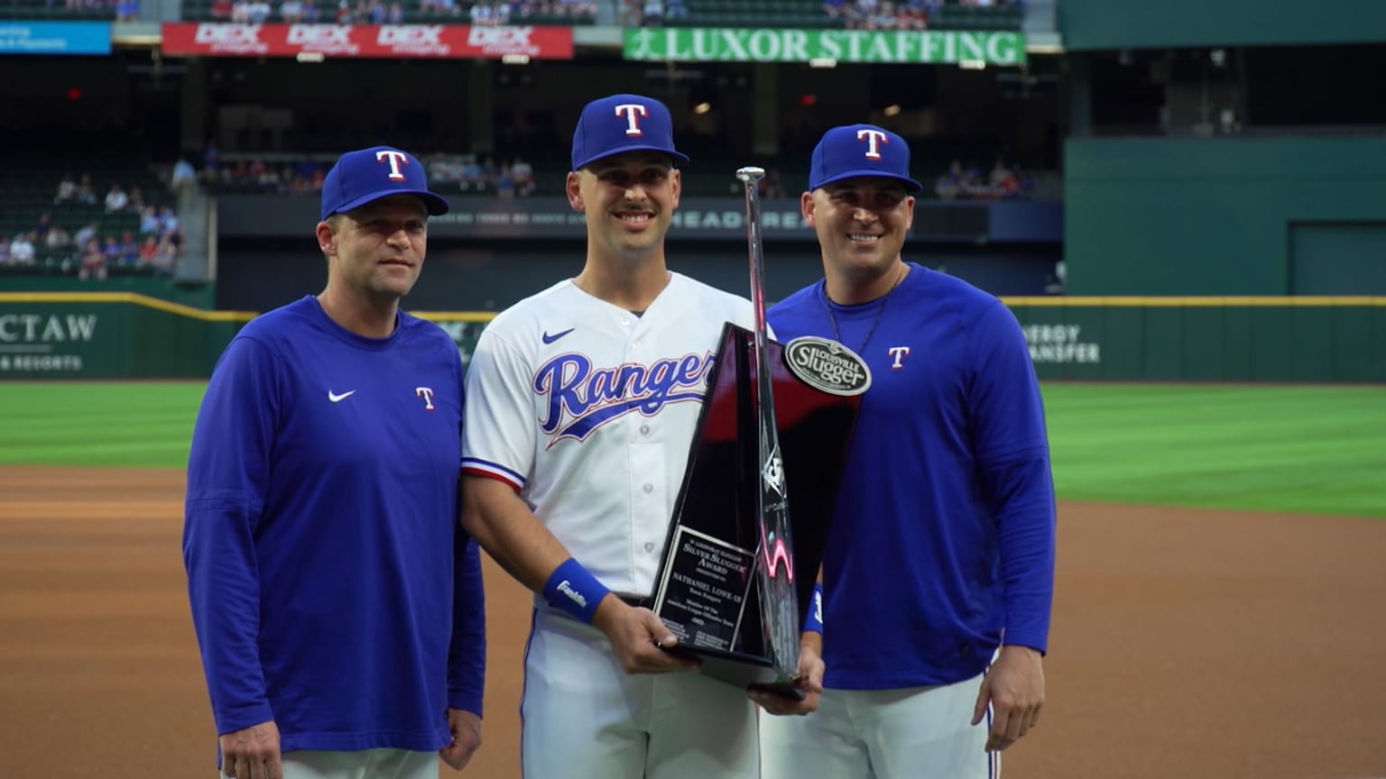 Nathaniel Lowe receives Silver Slugger Award | 04/12/2023 | Texas Rangers
