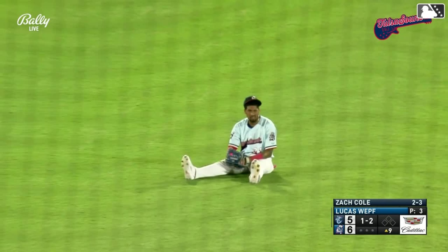 Jose Ramos' sliding grab | 07/12/2024 | Los Angeles Dodgers