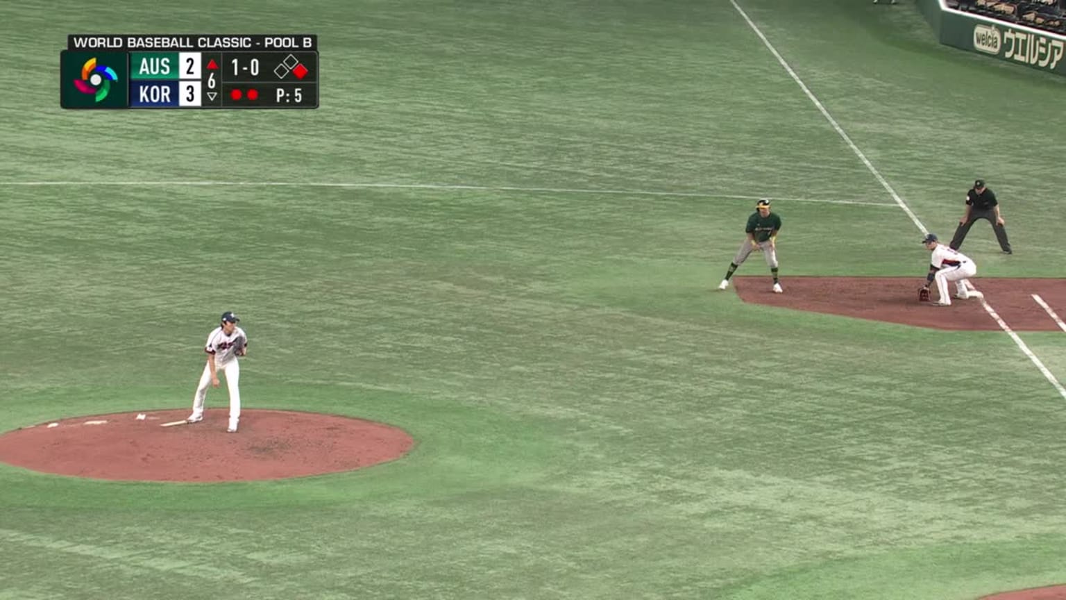 Cheol Wong Jeong picks off Logan Wade at first | 03/08/2023 | MLB.com