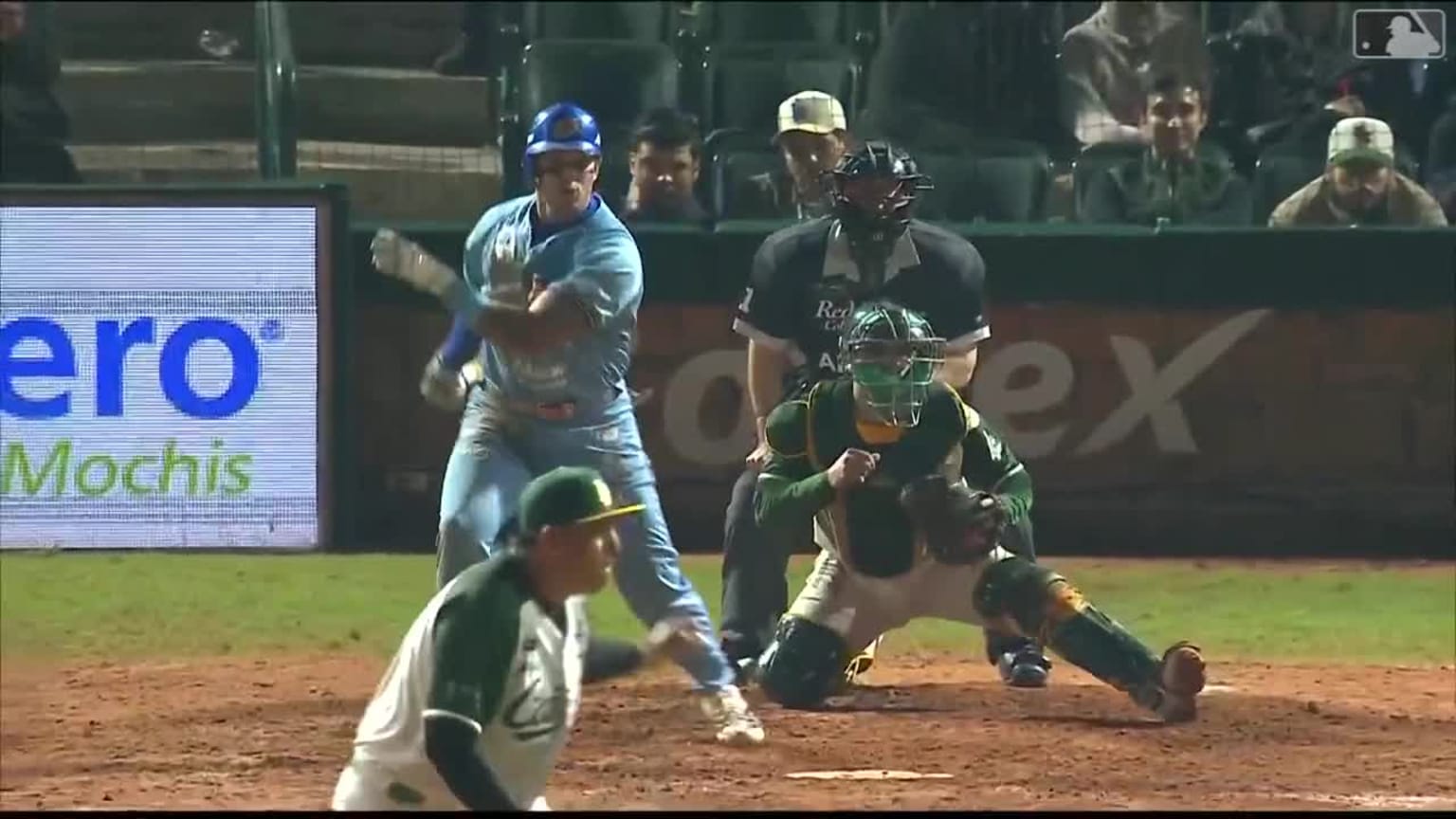 Madris plates two with single in 10th | 12/13/2025 | MLB.com