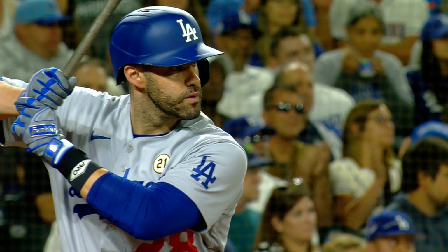 J.D. Martinez lines his second RBI single | 09/15/2023 | Los Angeles ...