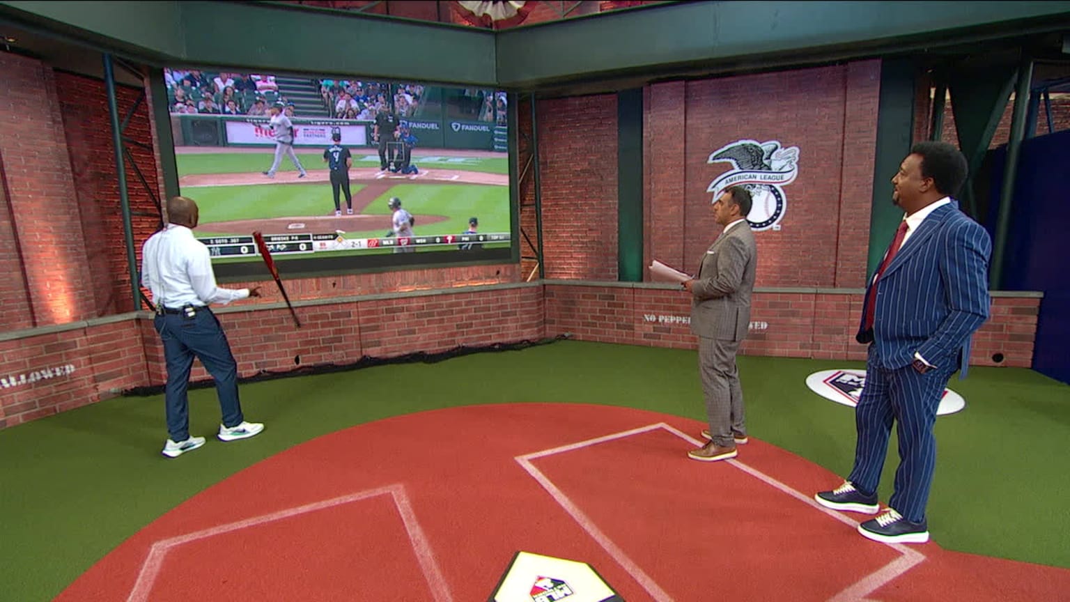 Breaking down Juan Soto's swing, approach at plate | 08/16/2024 | New ...