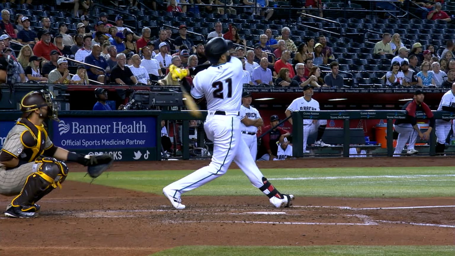 Emmanuel Rivera lifts his 12th home run in the 4th | 09/15/2022 ...