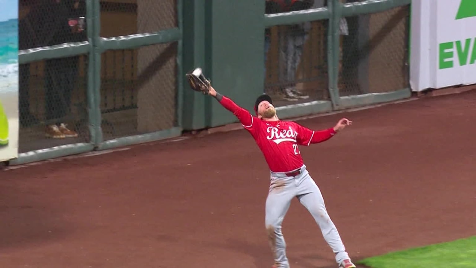 Jake Fraley's impressive catch | 04/08/2025 | Cincinnati Reds