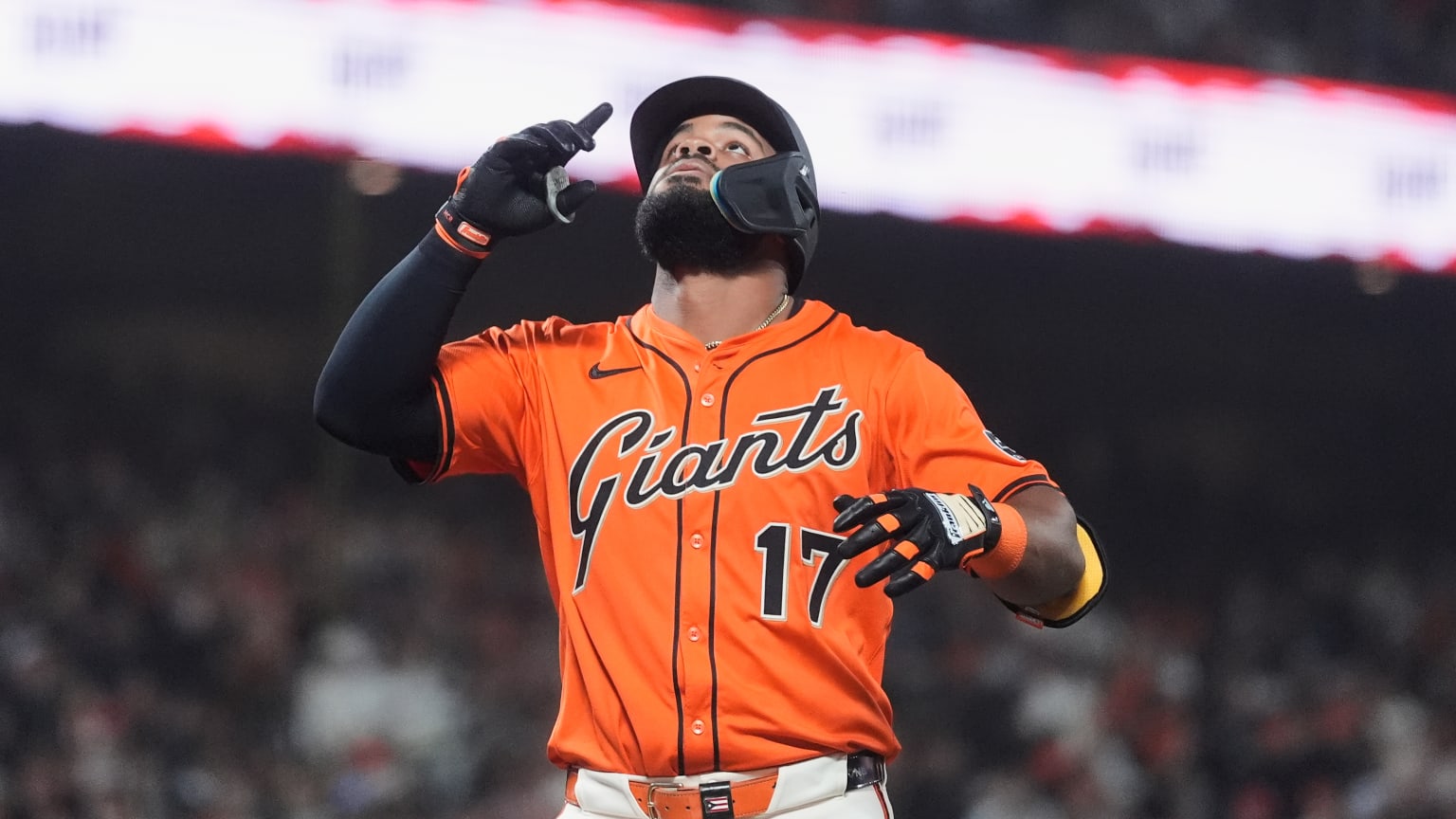 Heliot Ramos' three-run home run (21) | 09/26/2025 | MLB.com