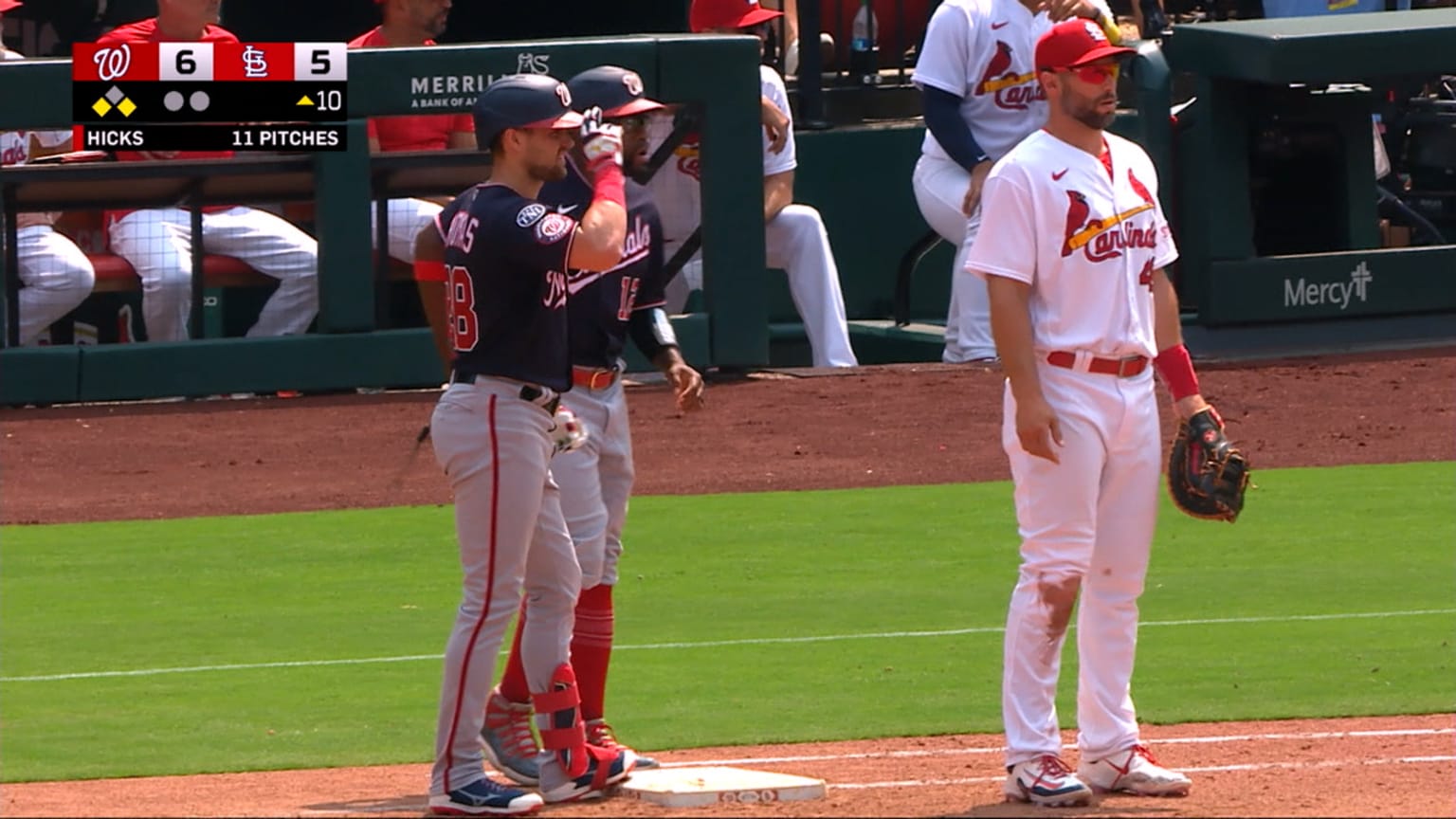 Lane Thomas breaks tie with RBI single in the 10th | 07/14/2023 | MLB.com