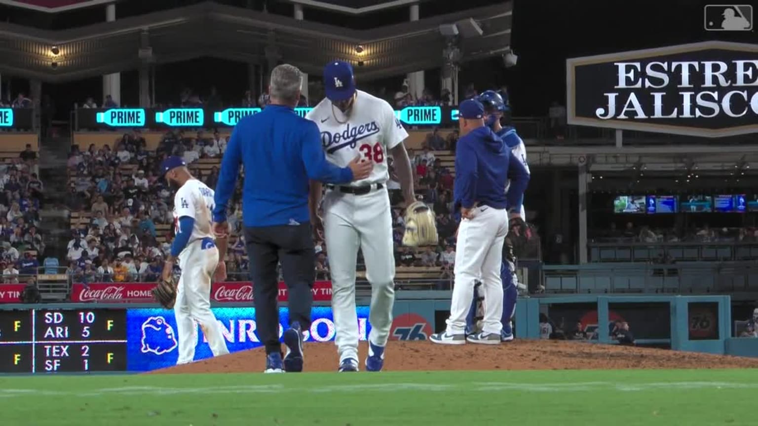 Yency Almonte departs the game with an apparent injur | 08/11/2023 ...