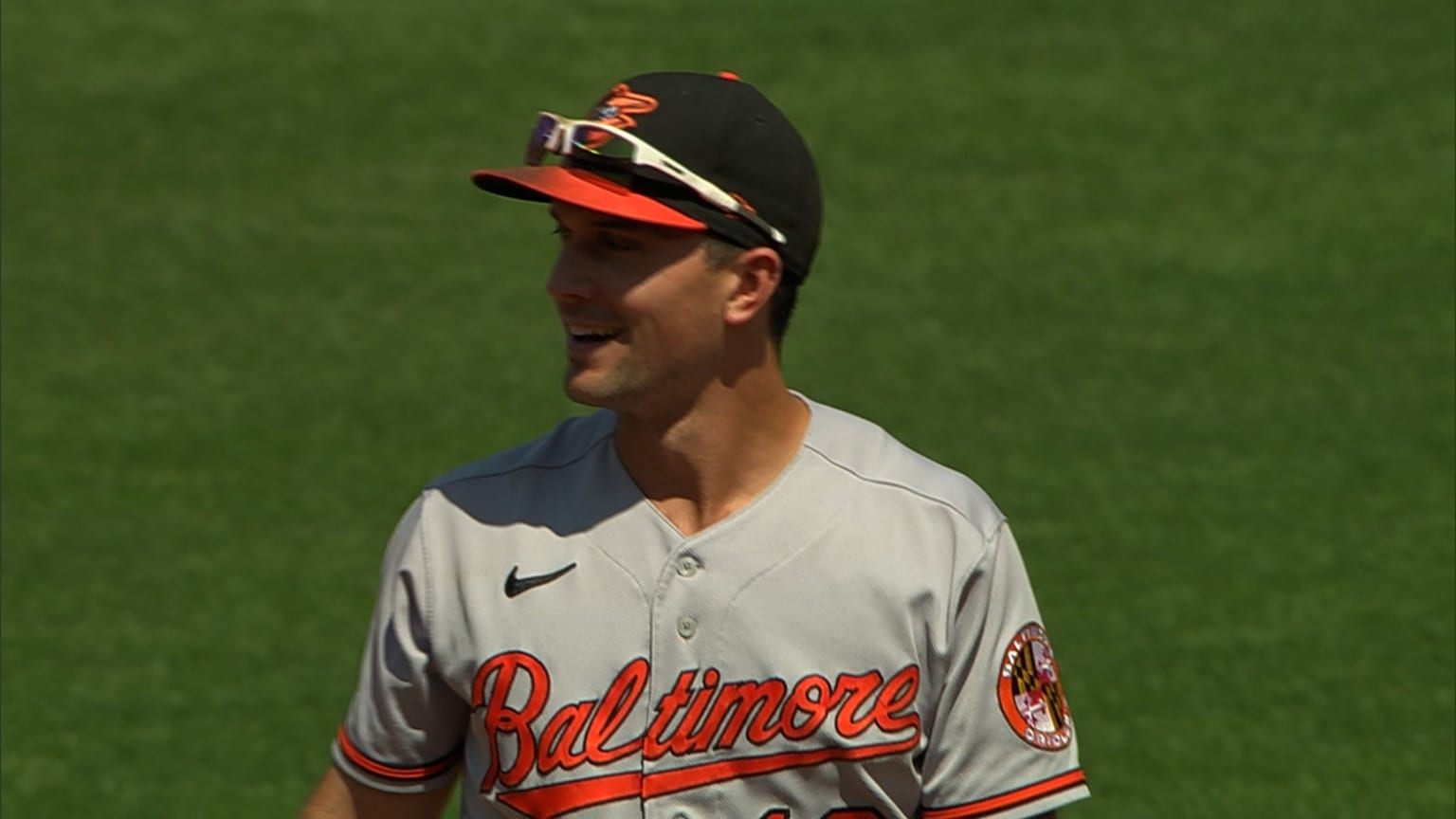 Adam Frazier makes a diving grab at second base | 08/13/2023 ...