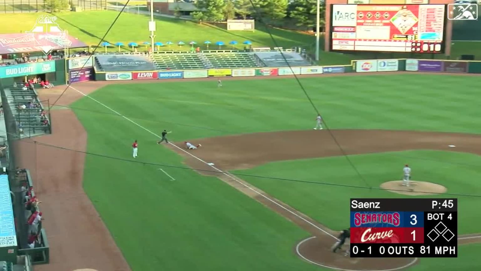 Brady House makes a smooth diving stop at third | 09/05/2023 | MLB.com