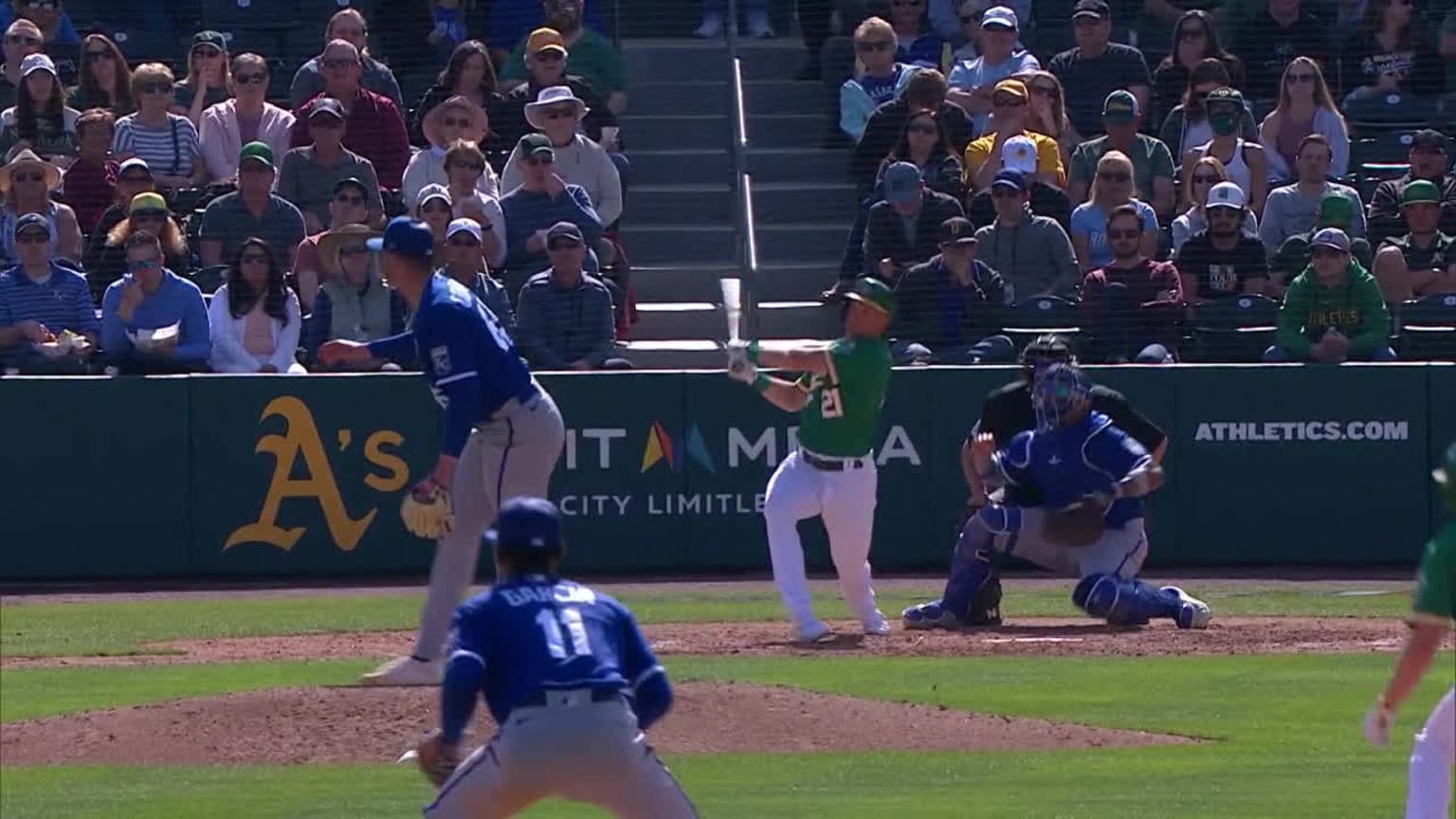 Conner Capel hits RBI double to right field | 03/03/2023 | Athletics