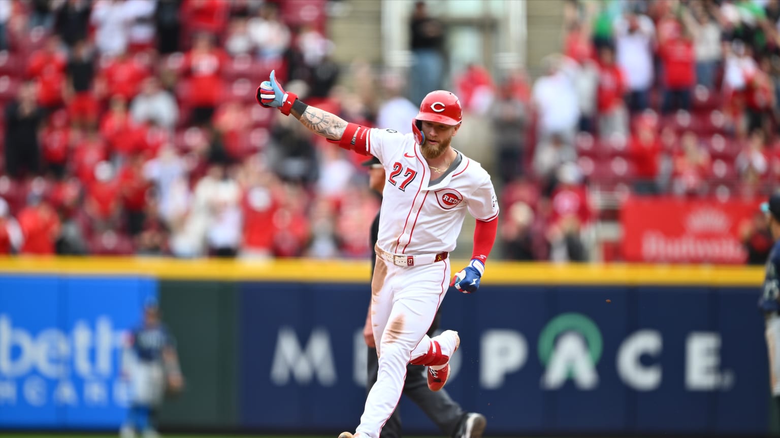 Fraley's first HR of the year is a go-ahead slam! | 04/17/2025 | MLB.com