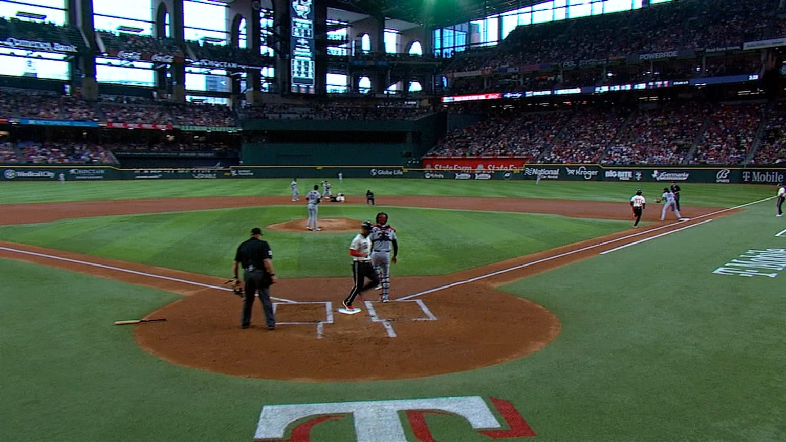 Adolis García hits an RBI Fielder's choice in the 1st | 07/15/2023 ...