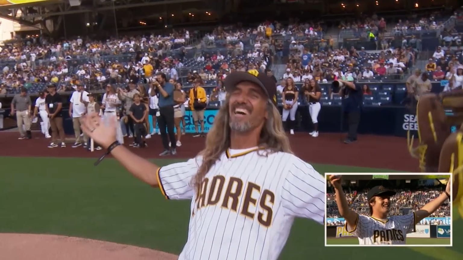 8/9/25 Ceremonial First Pitch | 08/10/2025 | MLB.com
